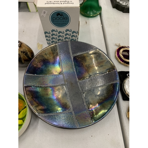 THREE POOLE POTTERY PIECES TO INCLUDE A 'CELESTIAL' BUD VASE, AN ...