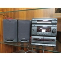 A SAMSUNG STEREO SYSTEM