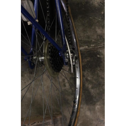 A 1980s APOLLO GENTS RACING BIKE