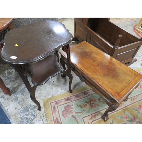 A REPRODUCTION SMALL COFFEE TABLE WITH AN EDWARDIAN TABLE (2)