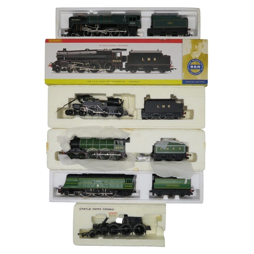 Hornby 00-gauge locomotives with tenders, to include boxed R374 SR ...