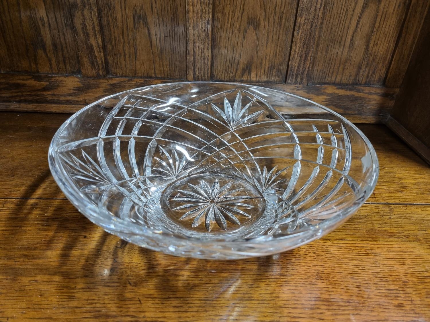 A quantity of Irish Crystal to include Killarney Crystal centre Bowl ...