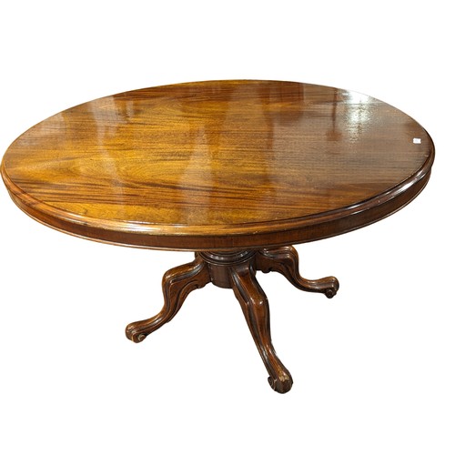 A Victorian mahogany oval loo Table, raised on quadruple scroll base, W ...