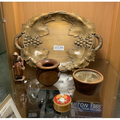 TREEN ITEMS INCL, AN EMENTHAL MUSICAL DISH, FIGURE OF AN OLD LADY ...