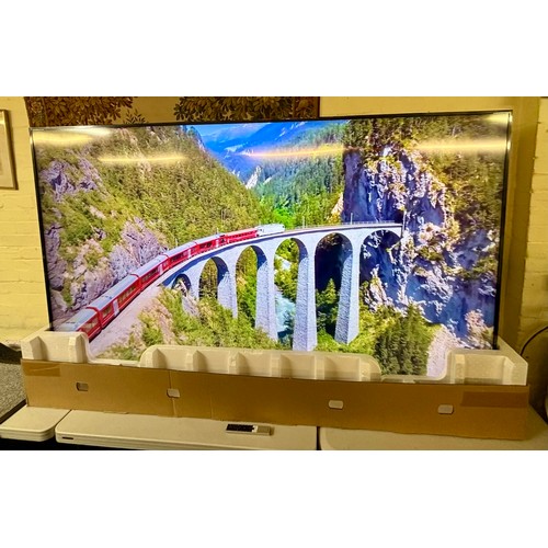 BOXED Hisense 100U7KQTUK 100 Inch Mini LED 4K UHD Smart TV 144HZ FOR GAMING