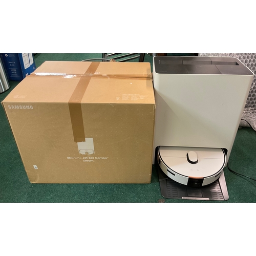 BOXED SAMSUNG BESPOKE JETBOT VACUUM/MOP WITH BUILT IN SELF FILLING ...