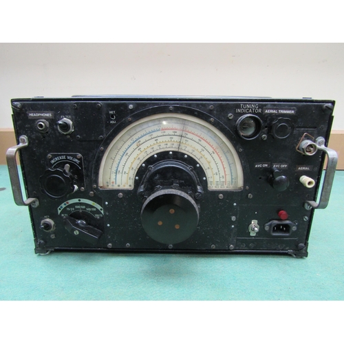 A 1940's British WW2 RAF R1155B five band communication receiver 10D ...
