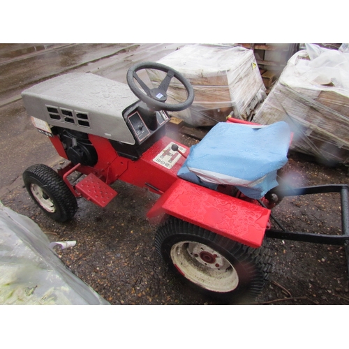 An Allen Roper RT-8R ride on tractor