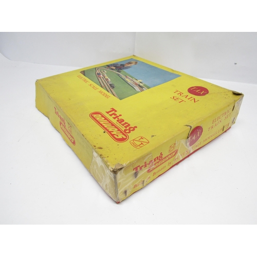 A Triang TT gauge TAX Electric Train Set, comprising 0-6-0 BR black ...