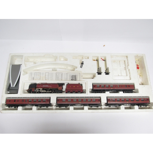 A collection of boxed Triang and Triand-Hornby 00 gauge model railway ...