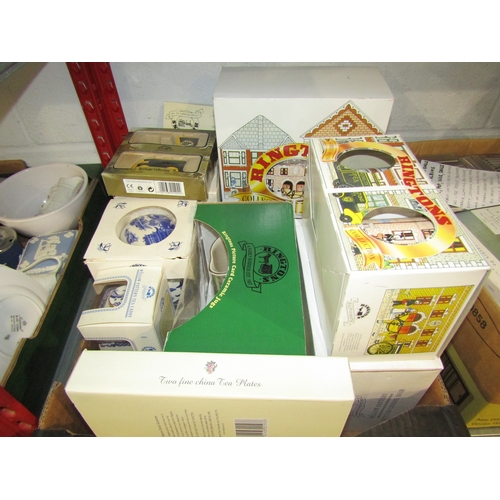 A box of Ringtons Tea collectables incl. a teapot, a street scene ...