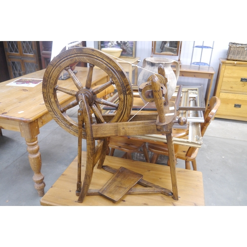 An oak spinning wheel