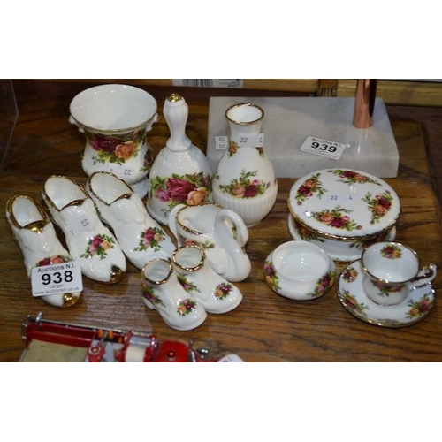 Collection of Royal Albert Old Country Rose
