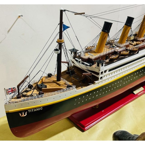 Extra Large Titanic Model - Appx 3'6x1'3