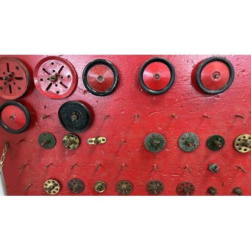 RED BOX OF VINTAGE MECCANO