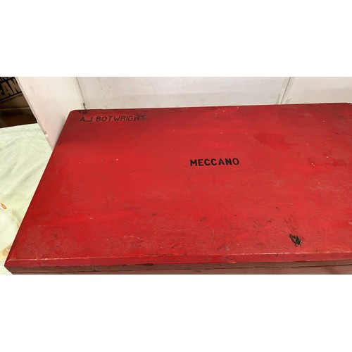 RED BOX OF VINTAGE MECCANO