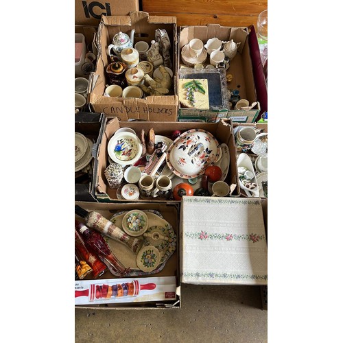 VERY LARGE COLLECTION OF CHINA WARES