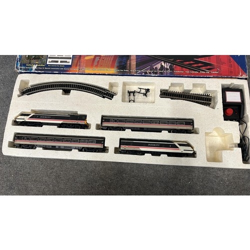 HORNBY INTERCITY 225 TRAIN SET/USED