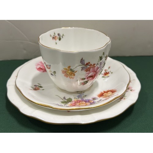 ROYAL CROWN DERBY TEA SET / USED