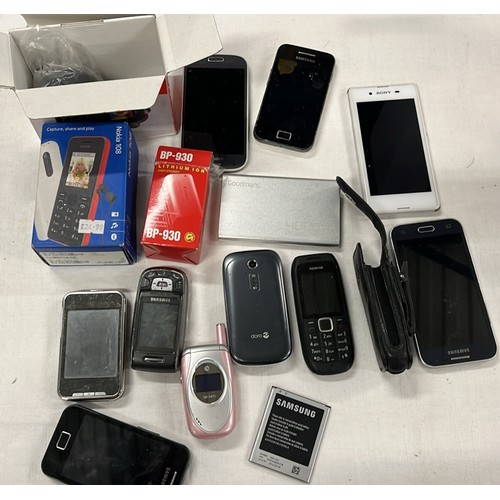 SELECTION OF MOBILE PHONES