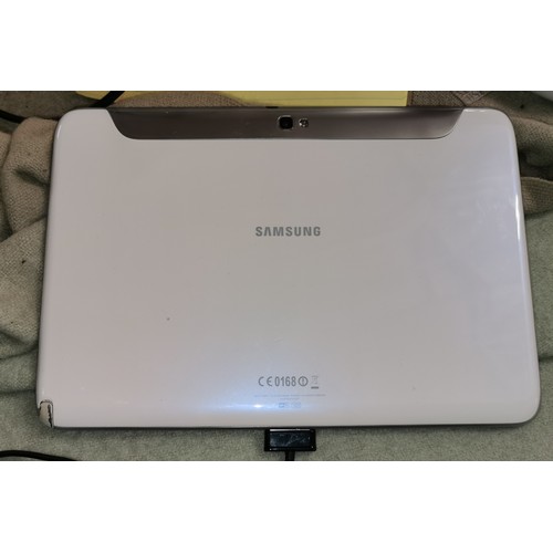 White 16GB Samsung Galaxy Note tab model GT-N8010 in working order with ...