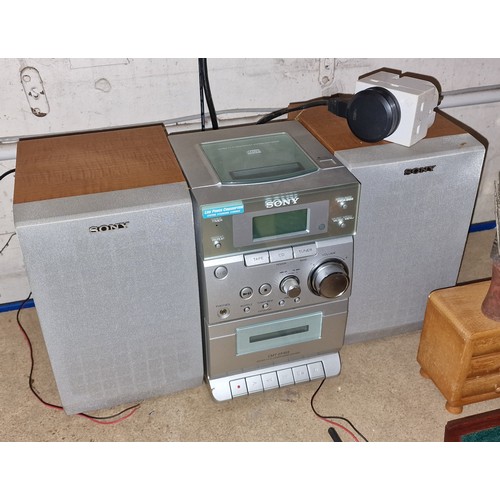 Sony CMT-EP303 micro hifi component system with speakers