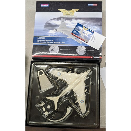 Boxed and mint Corgi 1/144 Handley Page Victor B2 bomber