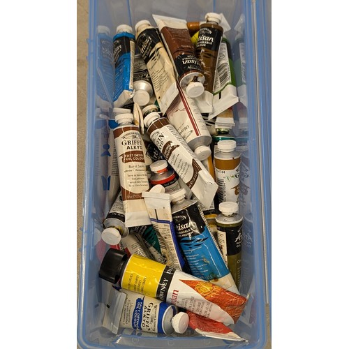 Space Master clear blue storage tub with assorted artists paints - all ...