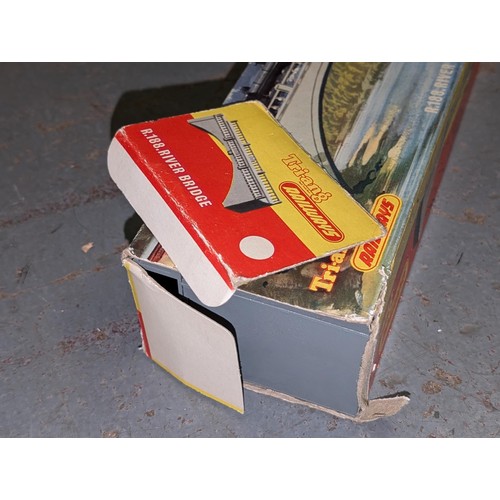 Triang Railways R188 river bridge in mint condition in original ...