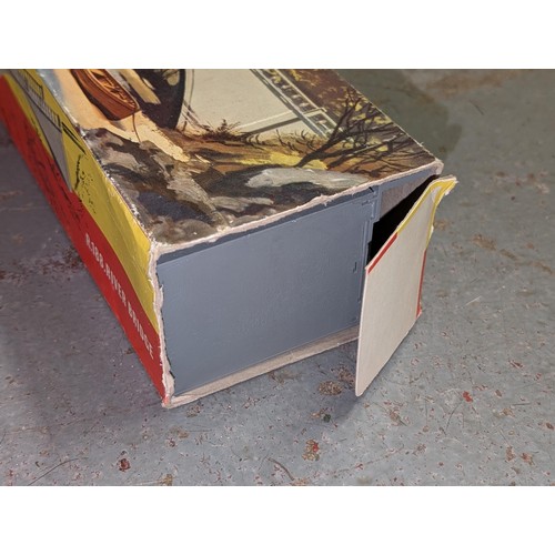 Triang Railways R188 river bridge in mint condition in original ...