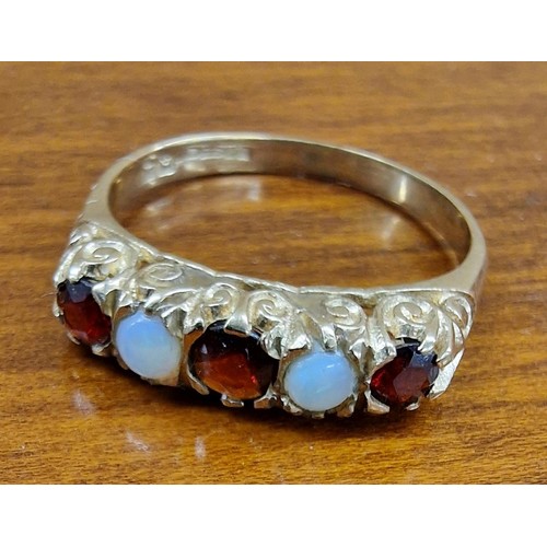 Red and white stone ring 9ct Birmingham Hallmark size P- 2.3g