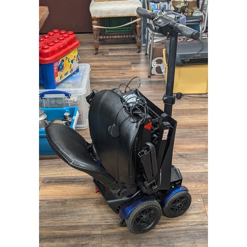 Drive DeVilbiss Healthcare Auto-Fold 4-Wheel Electric Mobility Scooter ...