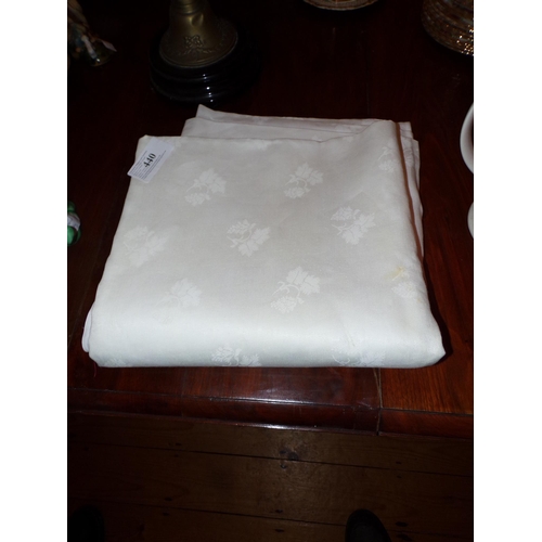 LARGE ULSTER LINEN TABLE CLOTH