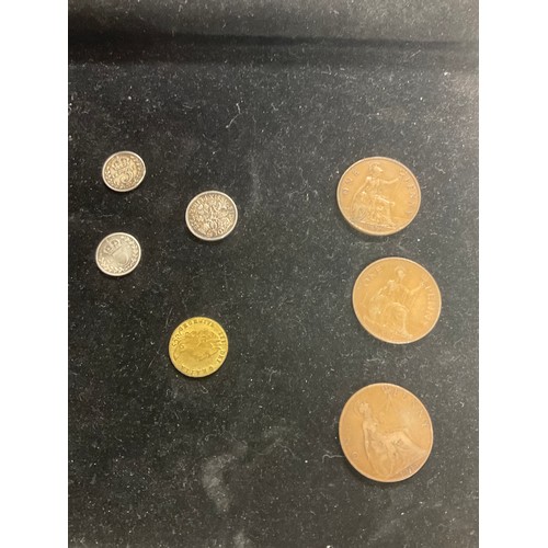 1788 gold lustre ncoin King George III, 3 X one penny coins dates 1903 ...