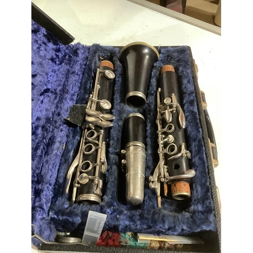 Boxed vintage clarinet