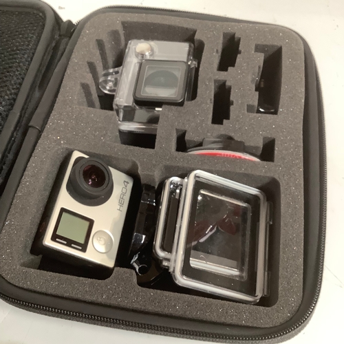 Go pro Hero 4 with waterproof case. Fully working with sd card ...