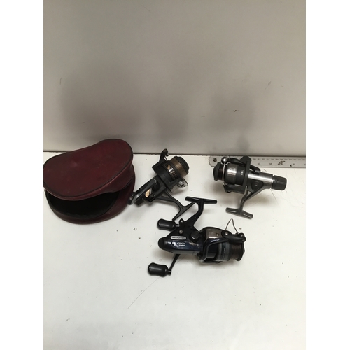 3x Shimano fishing reels inc Catana & bait rubber DL4000FA