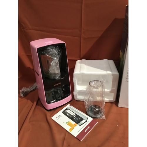 Brand new - Biochef Astro vacuum cleaner - in pink