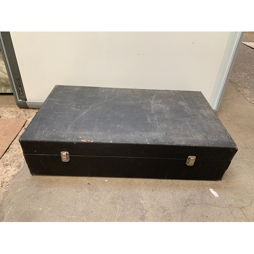 FAL Disco 5 dual record player with speakers - in flight case - untested