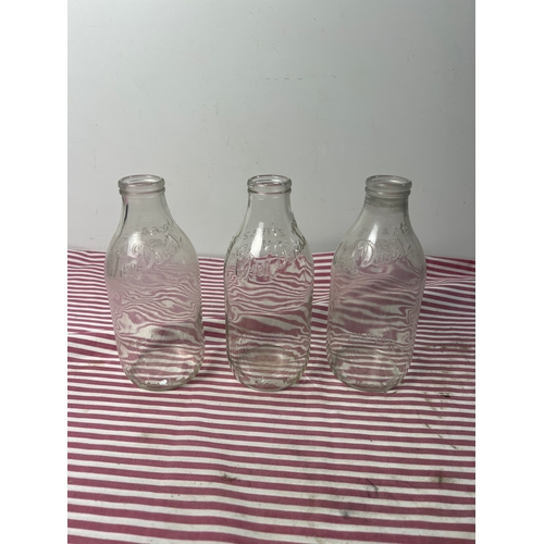 3x wren David GT Missenden glass milk pint bottles