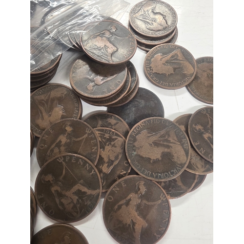 COINS: approx 100 old head Victorian pennies