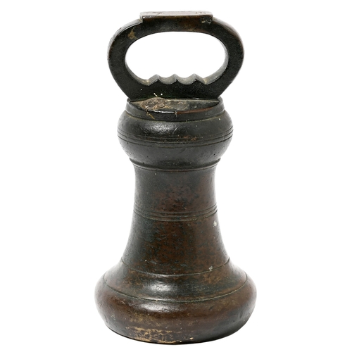 A bronze 7lb bell weight, first half 19th c, 17cm h