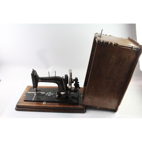 Antique Vintage Improved Eclipse Sewing Machine w/ Aberlane Shell Design