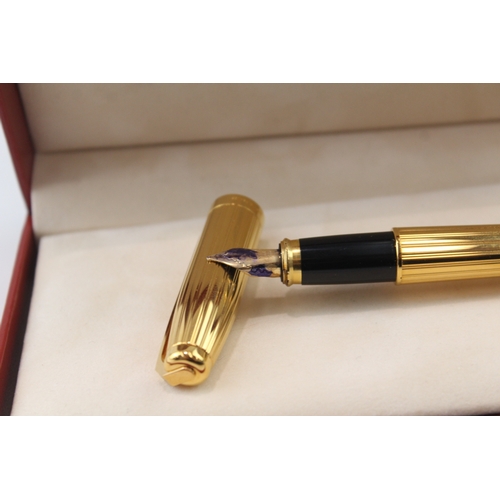 S.T Dupont Gold Plated Cased Fountain Pen w/ 14ct Gold Nib WRITING ...
