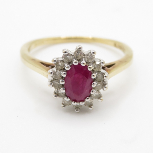 9ct gold ruby & diamond cluster ring (2.3g) Size L