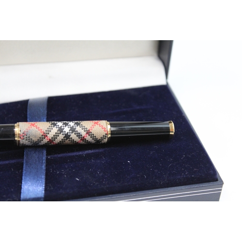 Burberry London Brown Check Nova Fountain Pen w/ 14ct Gold Nib WRITING ...