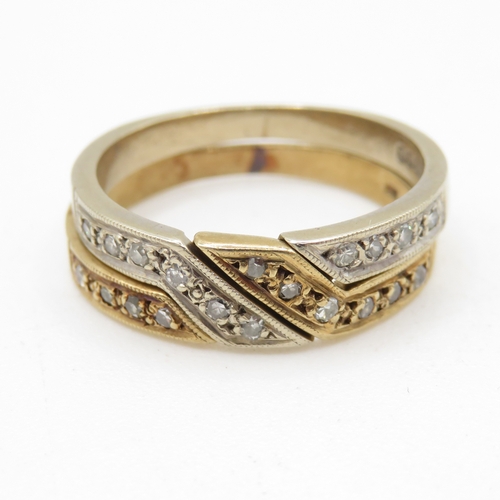 9ct gold diamond interlink ring (3.8g) Size N