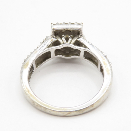 9ct white gold diamond dress ring (3g) Size I 1/2