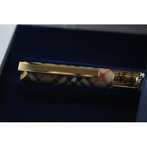Vintage Burberry's of London Fountain Pen 14ct Gold Nib WRITING
