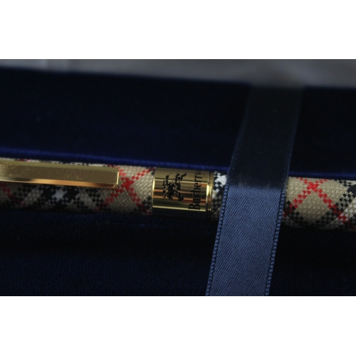 Vintage Burberry's of London Fountain Pen 14ct Gold Nib WRITING